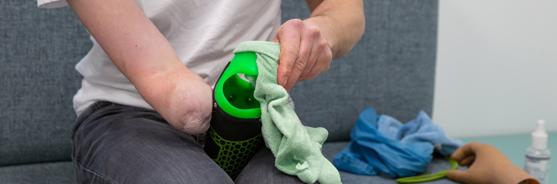 Cleaning instructions: arm prosthesis & liner